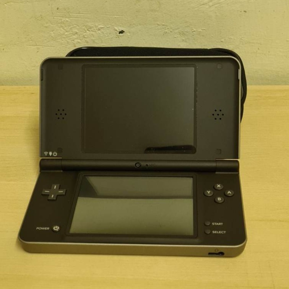 nintendo ds xl i console Nintendo dsi xl console with charger. - Own4Less
